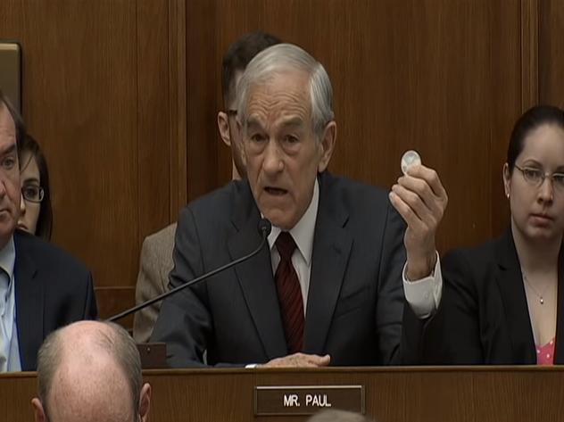Ron Paul avait-il raison ? Le dollar s'effondre, l'or s'envole : que ...